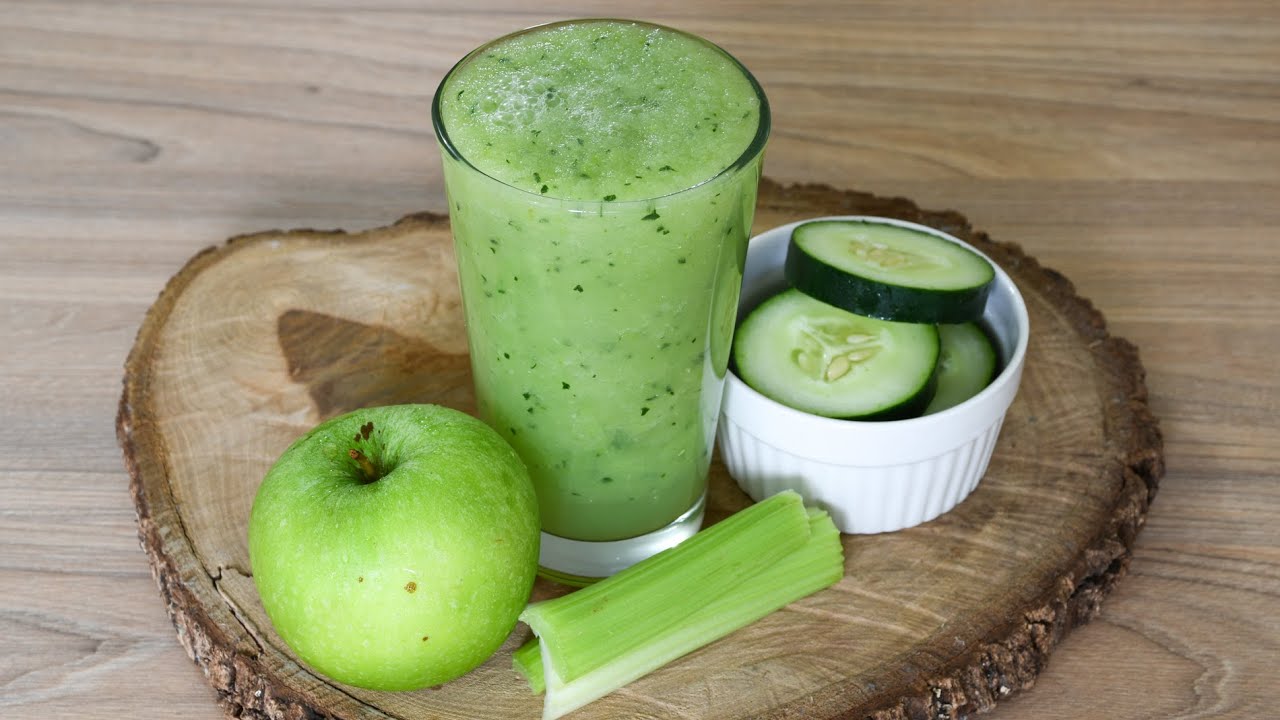 Batido de pepino, apio y manzana verde