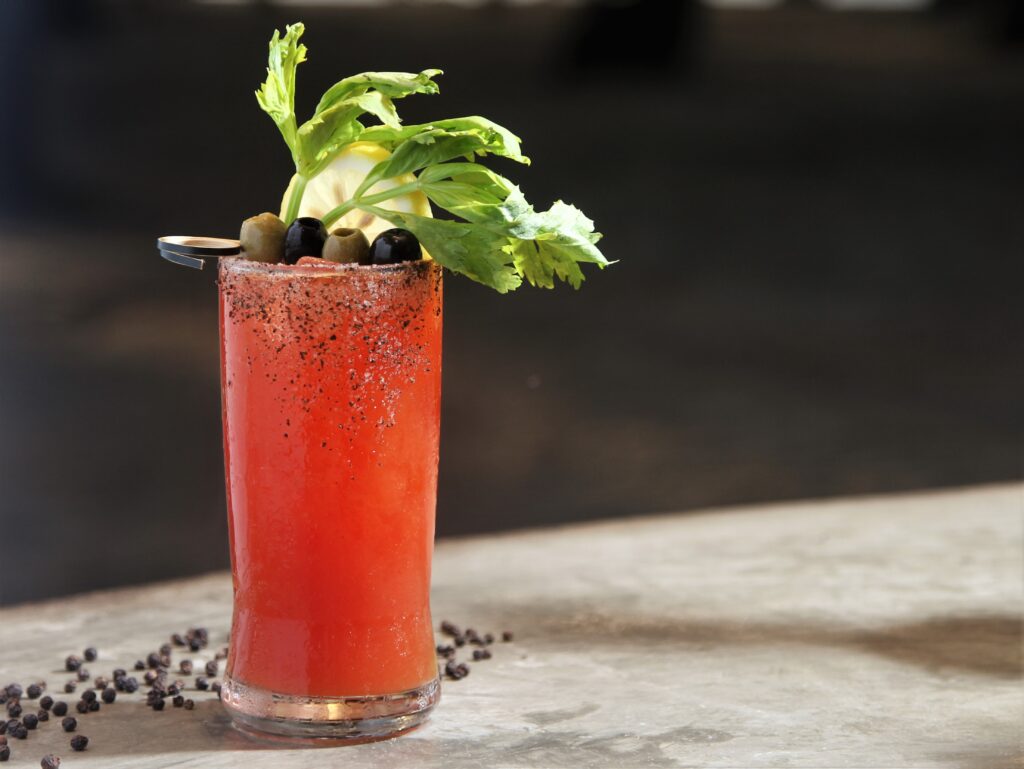 17 tragos y cócteles con vodka fáciles