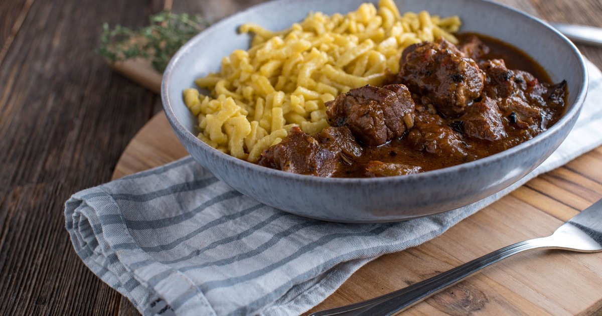 Receta de Goulash con spaetzle