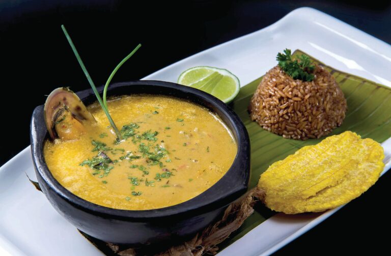 Receta de Cazuela de Mariscos con coco