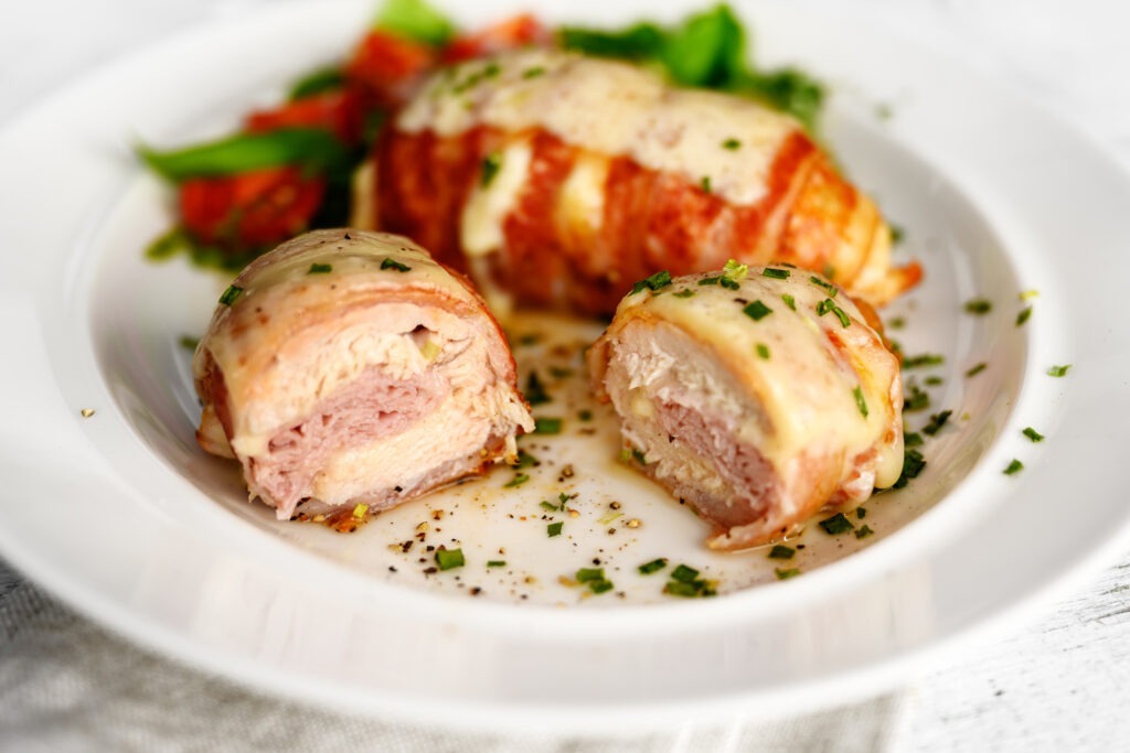 Receta de Pechuga rellena de jamón y queso al horno